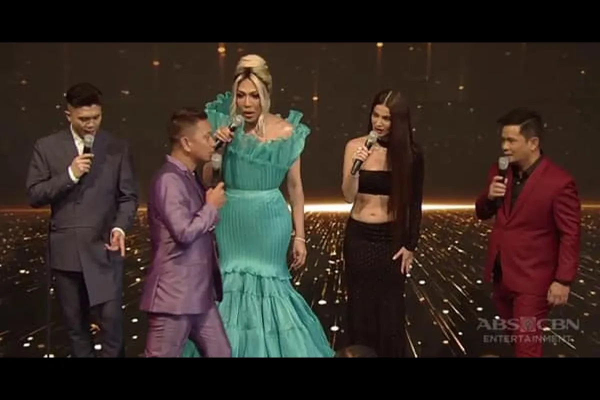 It’s Showtime: Jhong, may napansin sa rampa ng Sexy Babe Top 5 | ABS ...