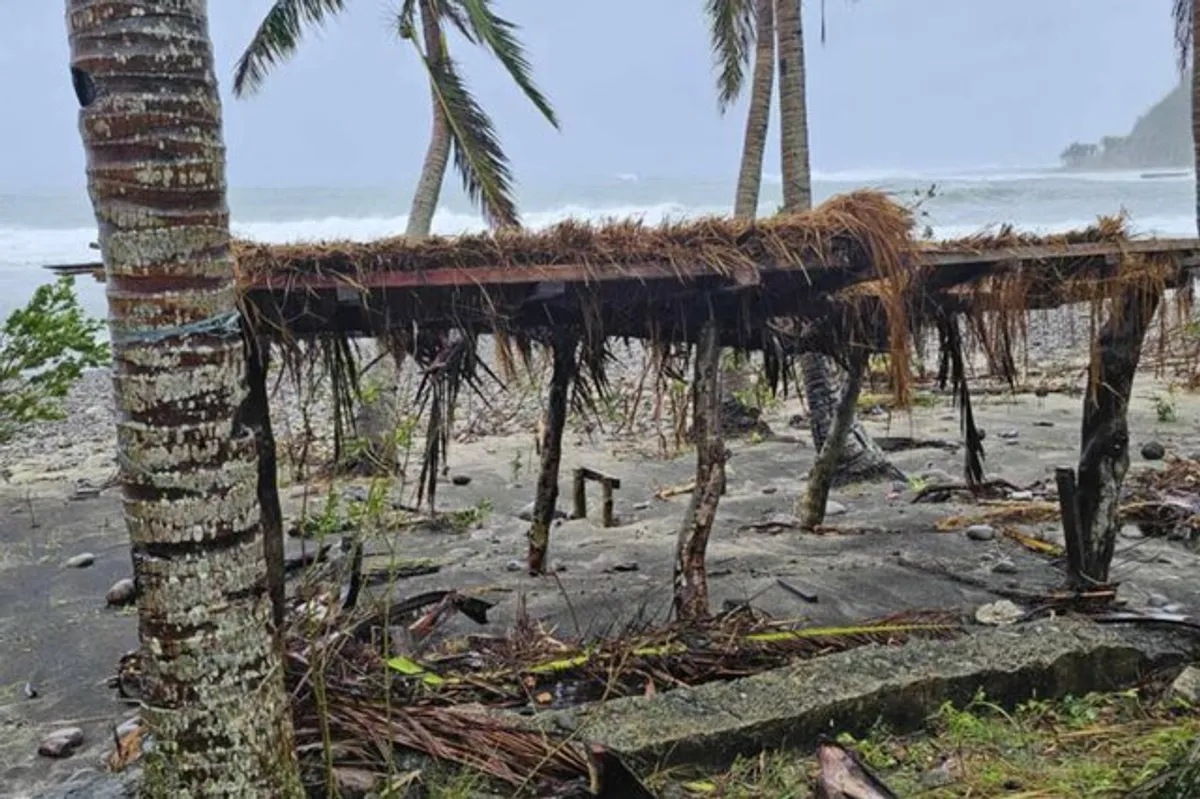 PANOORIN: Ivana, Batanes sa kasagsagan ng bagyong Leon | ABS-CBN News