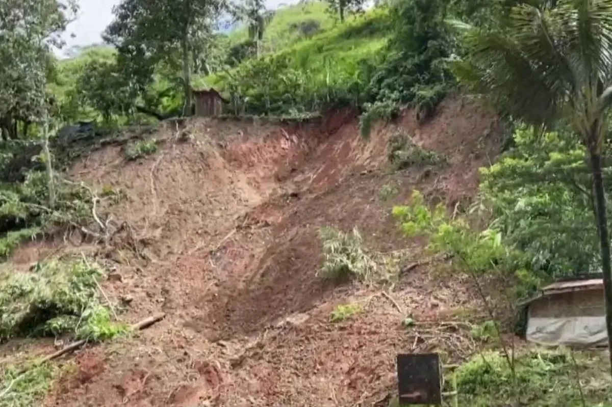 Mag-anak pinangangambahang natabunan ng landslide sa Bukidnon | ABS-CBN News
