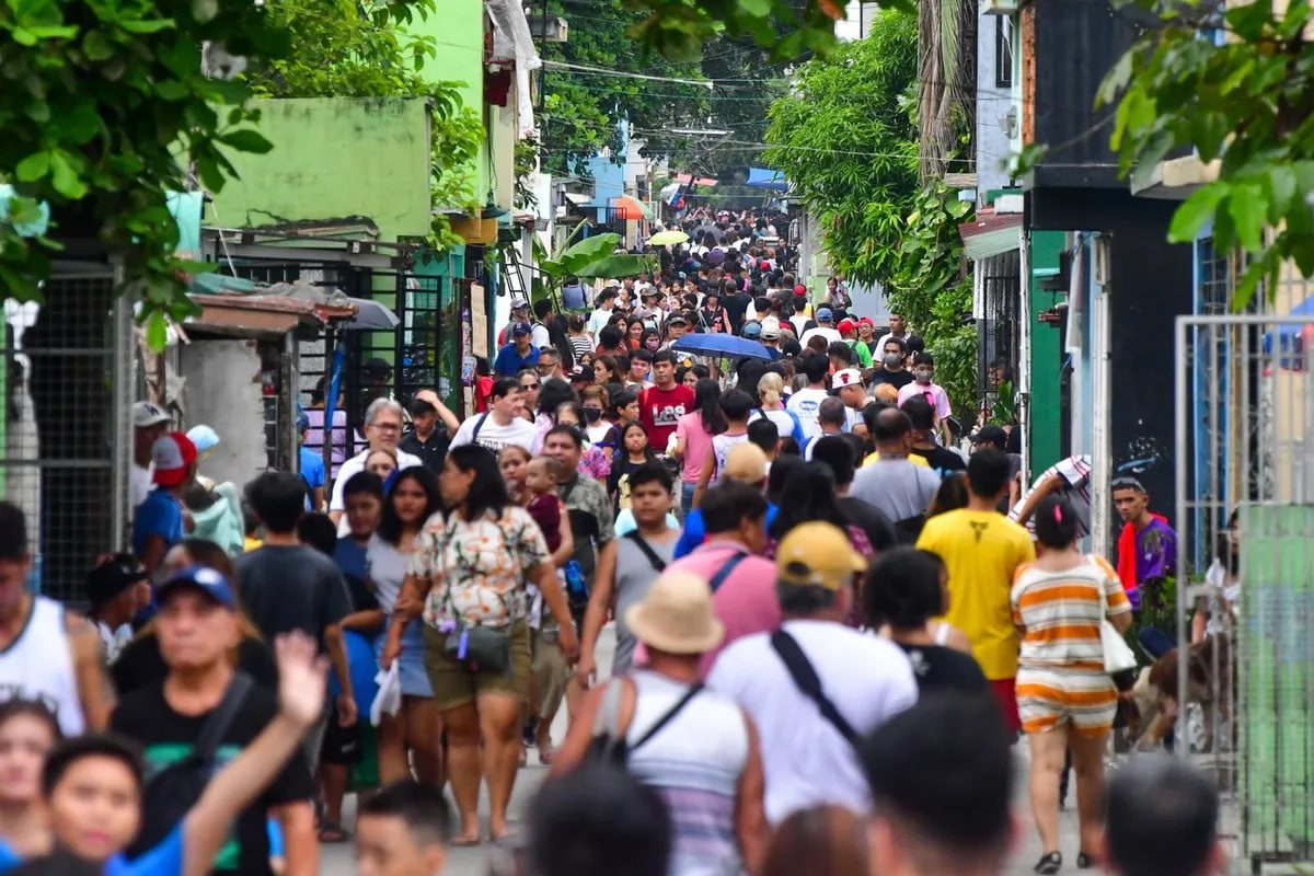 PNP to deploy 18,000 personnel for Undas | ABS-CBN News PNP to deploy 18,000 personnel for Undas | ABS-CBN News