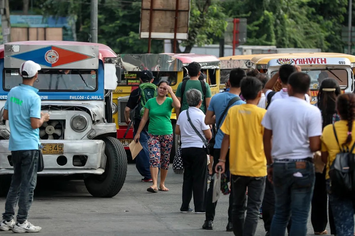 P12 minimum fare sa jeep hiling ng mga operator; ilang ahensiya pumalag ...