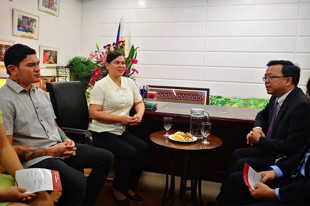 Chinese envoy briefs Sara, Baste Duterte on China's fight vs 2019-nCoV ...