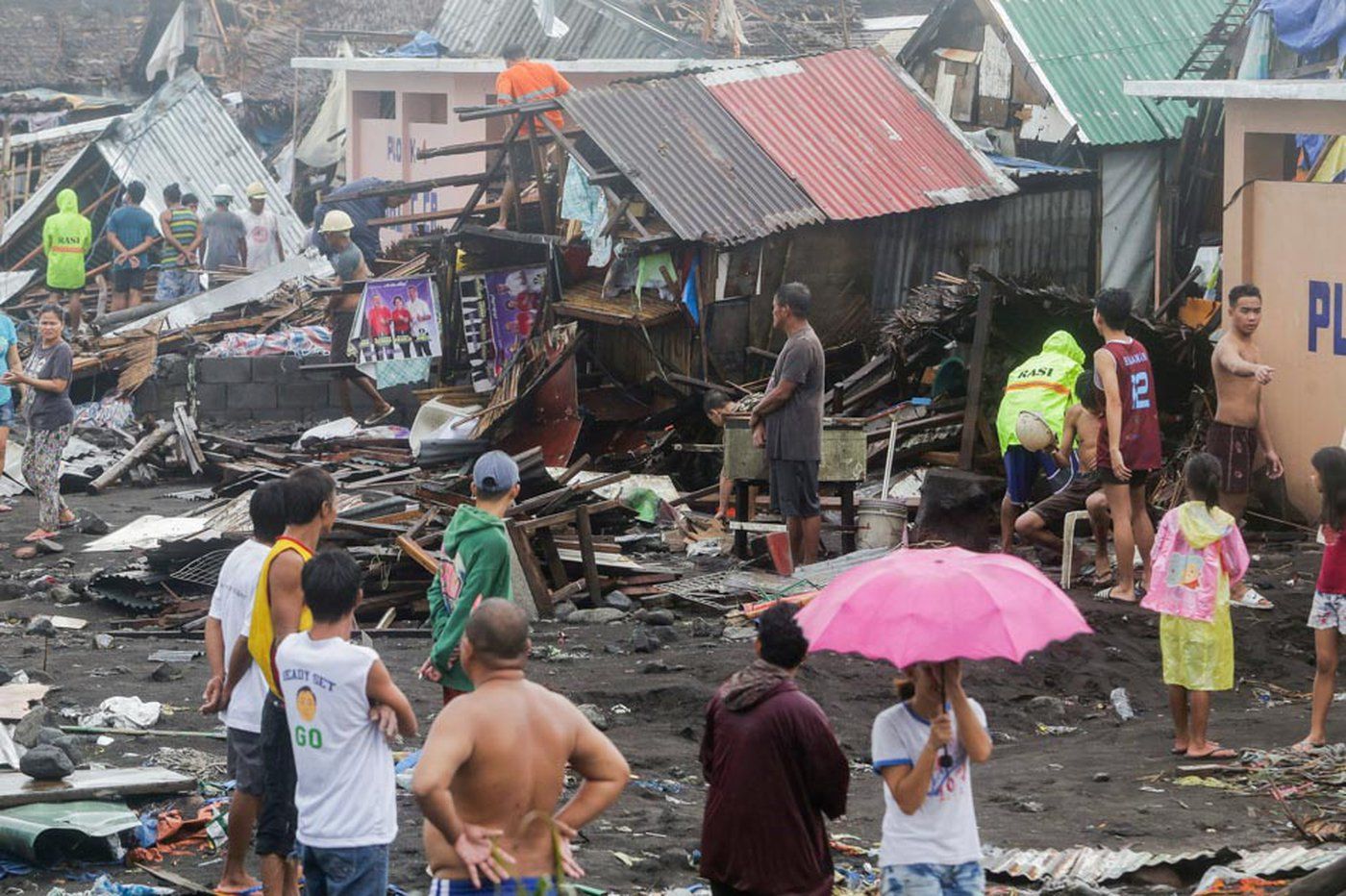 NDRRMC: Typhoon Tisoy leaves 9 dead, P811-M damage | ABS-CBN News