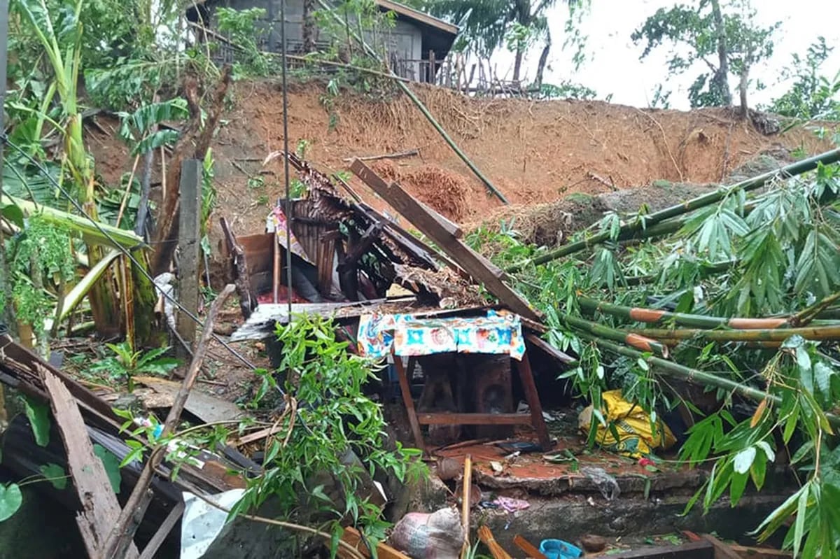 Tulong hiling ng mga nasalanta ng bagyo sa CamSur | ABS-CBN News Tulong hiling ng mga nasalanta ng bagyo sa CamSur | ABS-CBN News