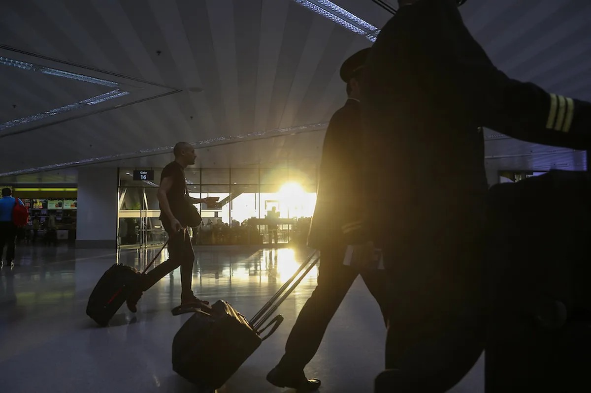 Nasa 12,000 dating POGO workers nagpa-downgrade na ng visa: BI | ABS ...