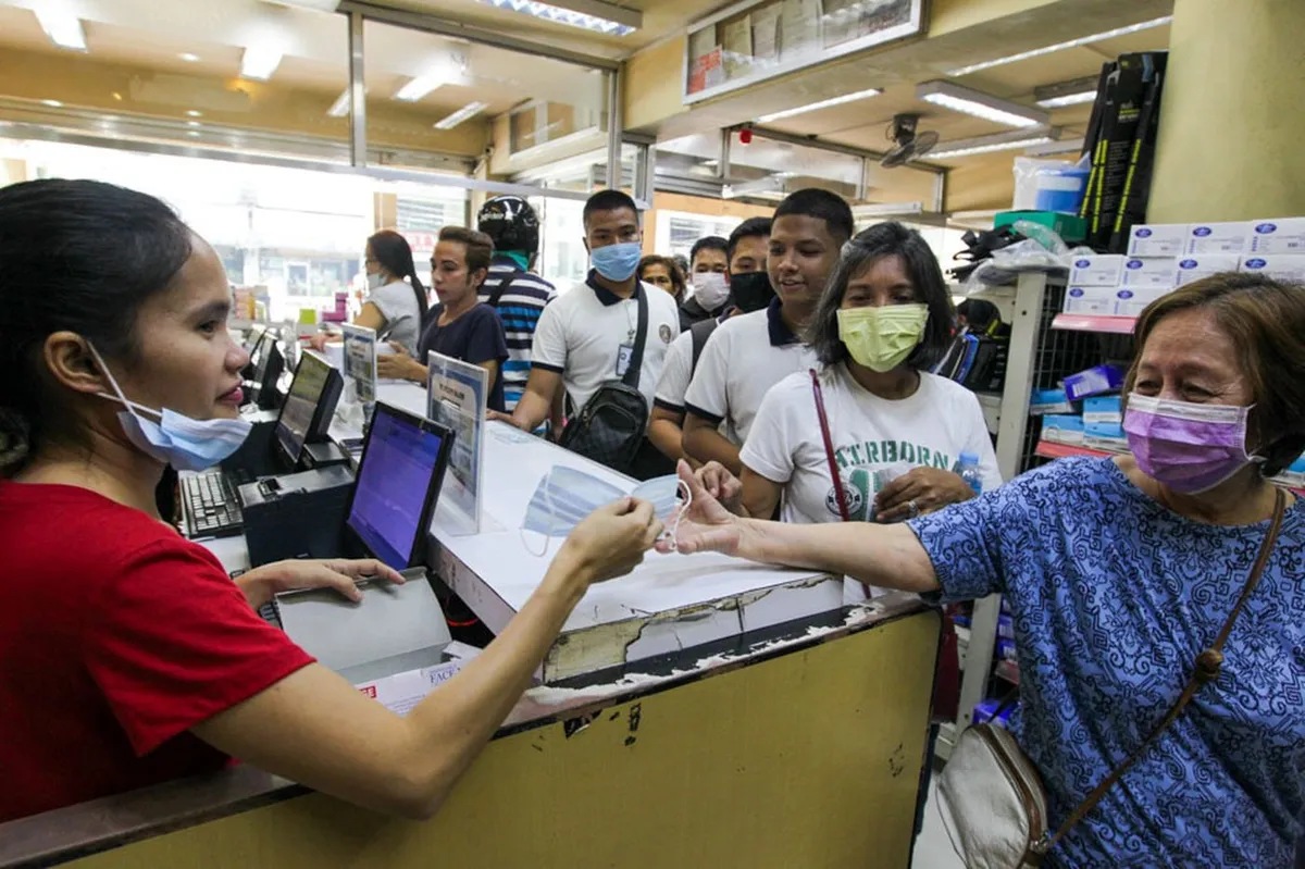 Ilang tindahan na nagbebenta ng overpriced face mask ipinasasara ng DTI ... Ilang tindahan na nagbebenta ng overpriced face mask ipinasasara ng DTI ...