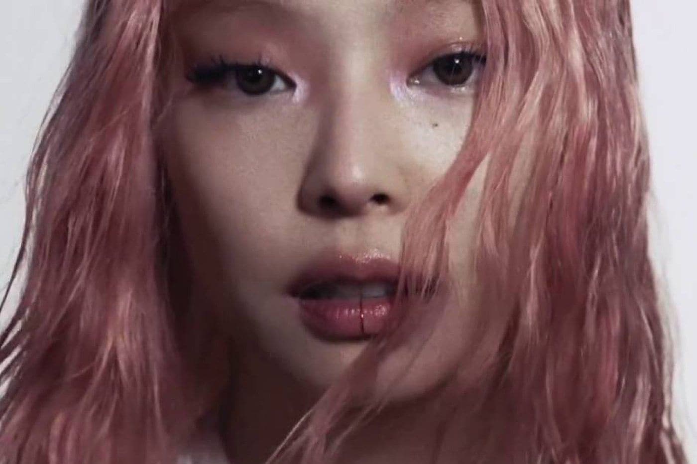 Blackpink's Jennie teases upcoming single 'Mantra' | ABS-CBN Entertainment