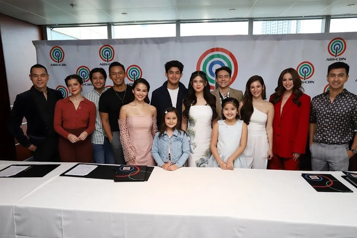 IN PHOTOS: 13 Kapamilya stars renew contract with ABS-CBN | ABS-CBN ...