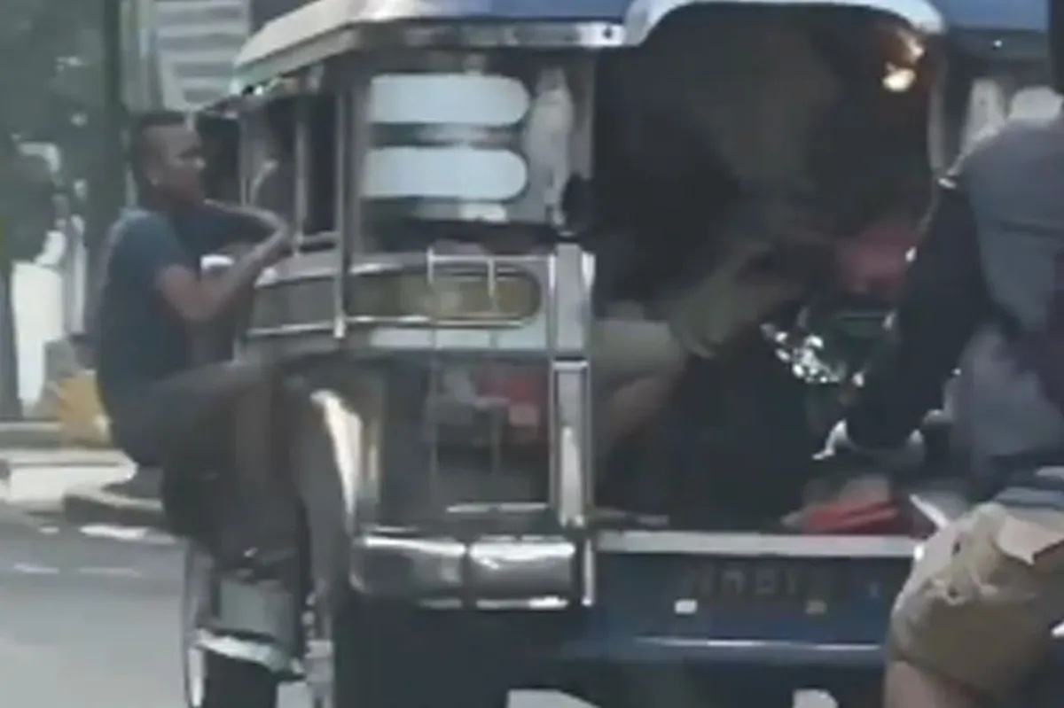 Inakalang holdapan sa jeep sa Maynila, personal na alitan pala | ABS ... Inakalang holdapan sa jeep sa Maynila, personal na alitan pala | ABS ...