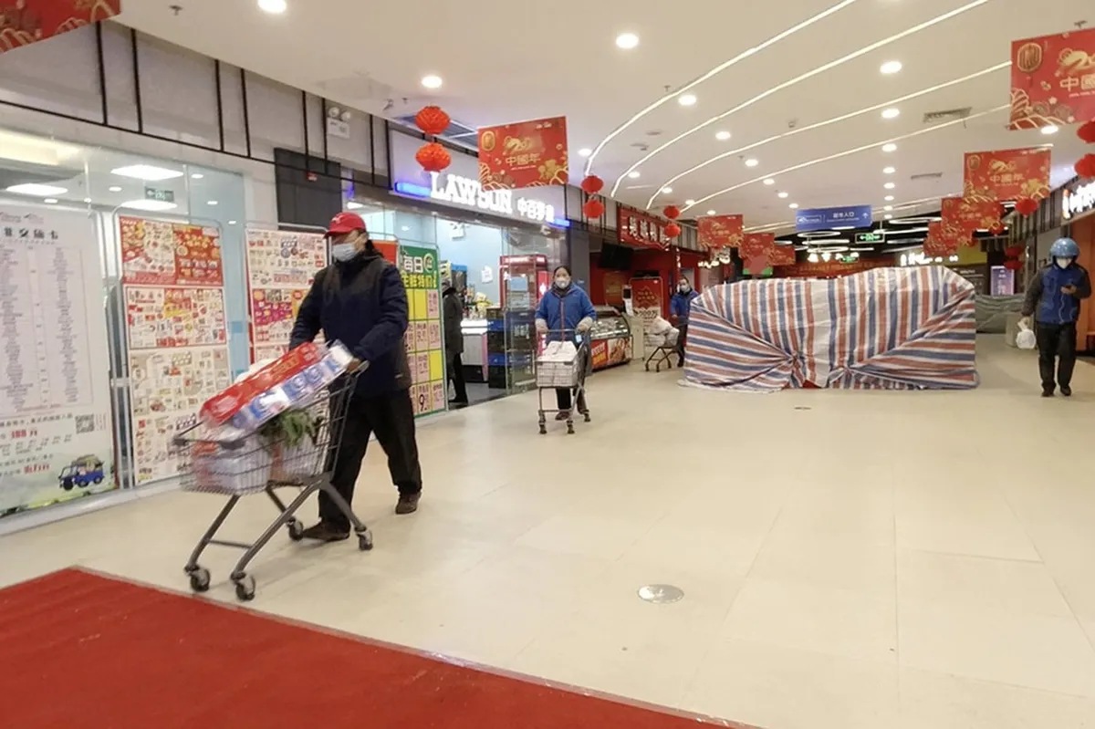 YouTube, Twitter show realities of lockdown life in virus epicenter | ABS-CBN News