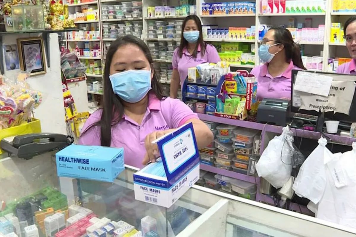 Mga facemask sa Iloilo, nagkakaubusan na | ABS-CBN News Mga facemask sa Iloilo, nagkakaubusan na | ABS-CBN News