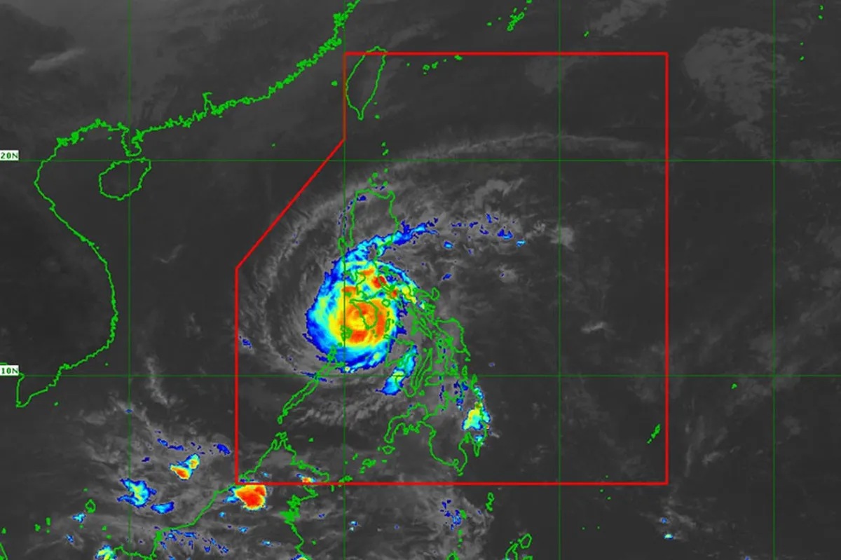 Globe apologizes as mobile, internet services down in Boracay, other ...