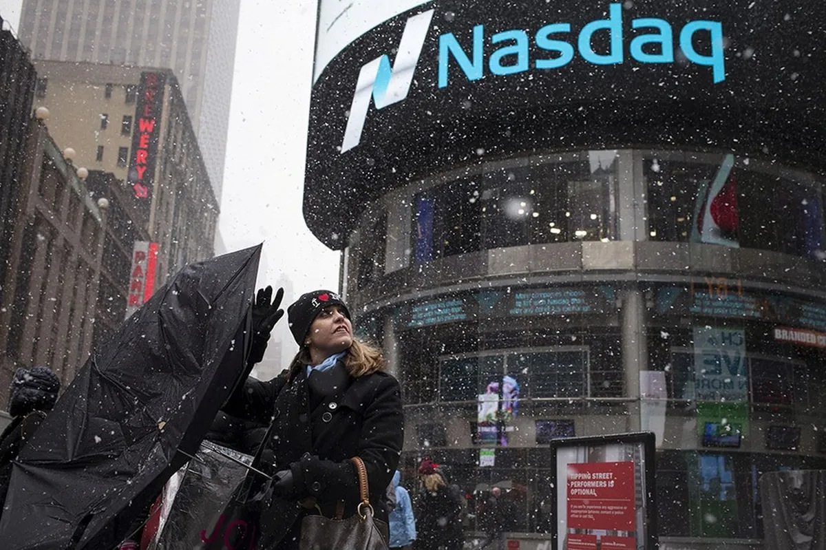 Nasdaq ends above 9,000 for 1st time, Dow also hits record | ABS-CBN News