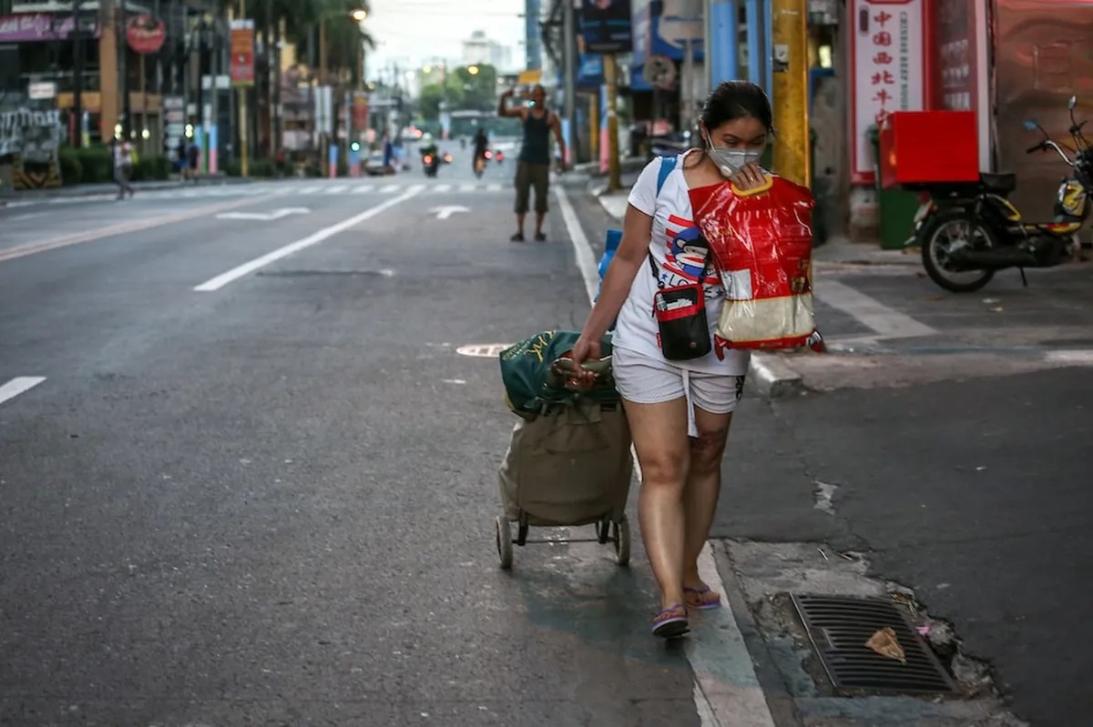 COVID-19 cases sa Pilipinas nasa 1,418 na | ABS-CBN News