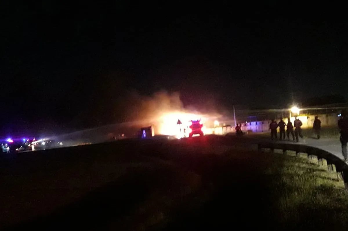 8 killed as fire engulfs plane on NAIA runway | ABS-CBN News