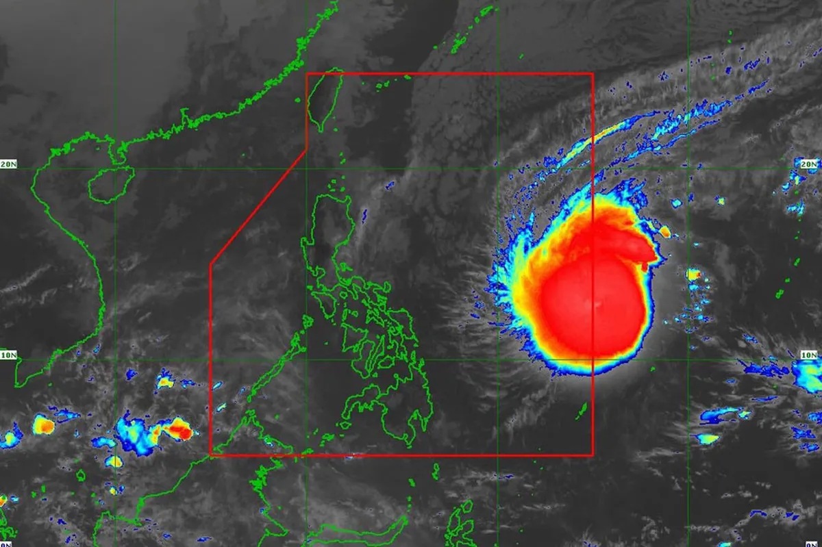 Typhoon Tisoy enters PAR, parts of Bicol gird for landfall | ABS-CBN News
