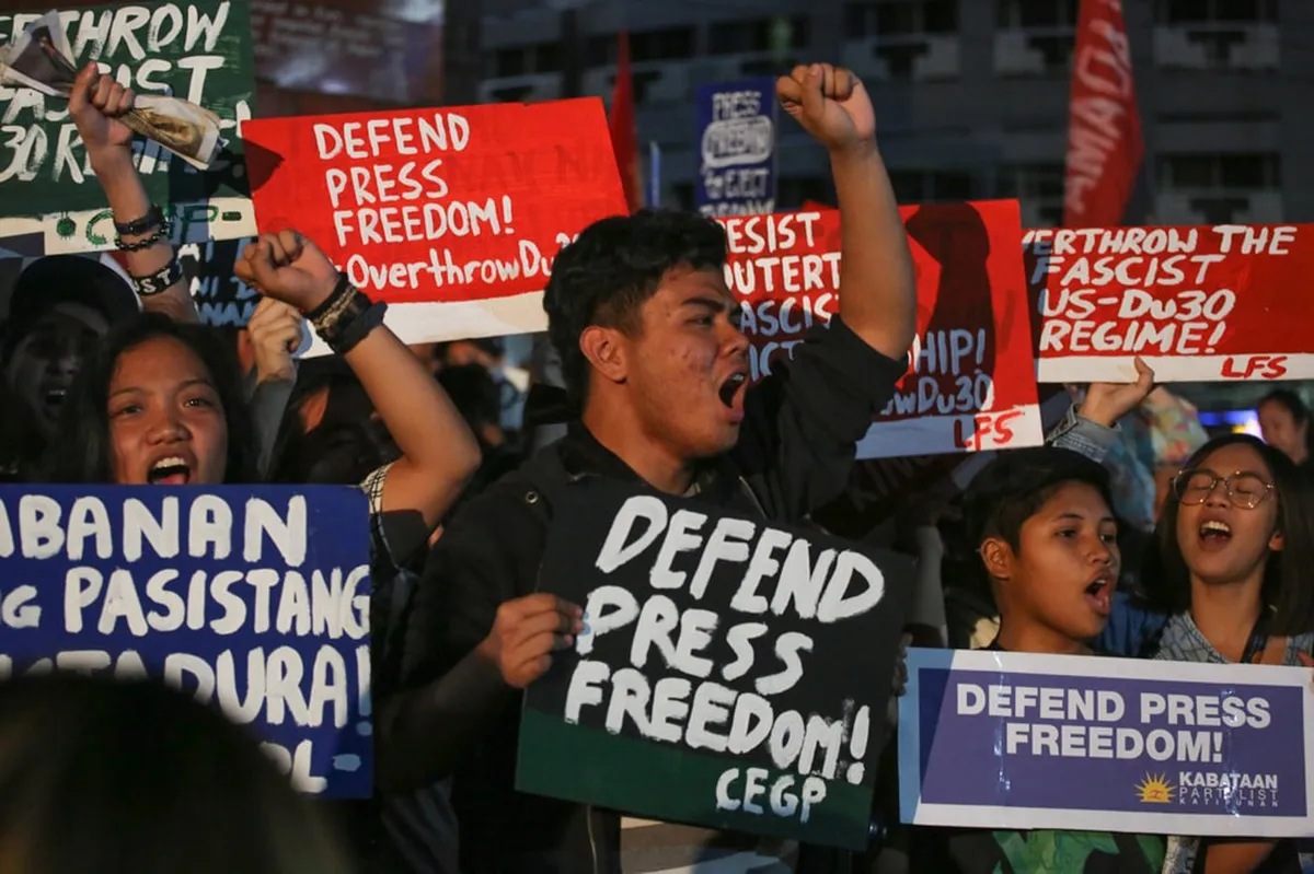 Journalists warned vs self-censorship | ABS-CBN News