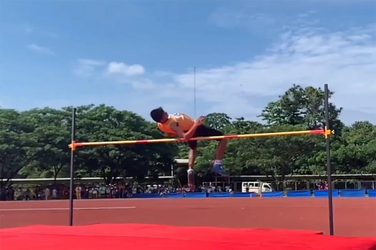 Palarong Pambansa: Ulila sa magulang, record-breaker at wagi sa high ...