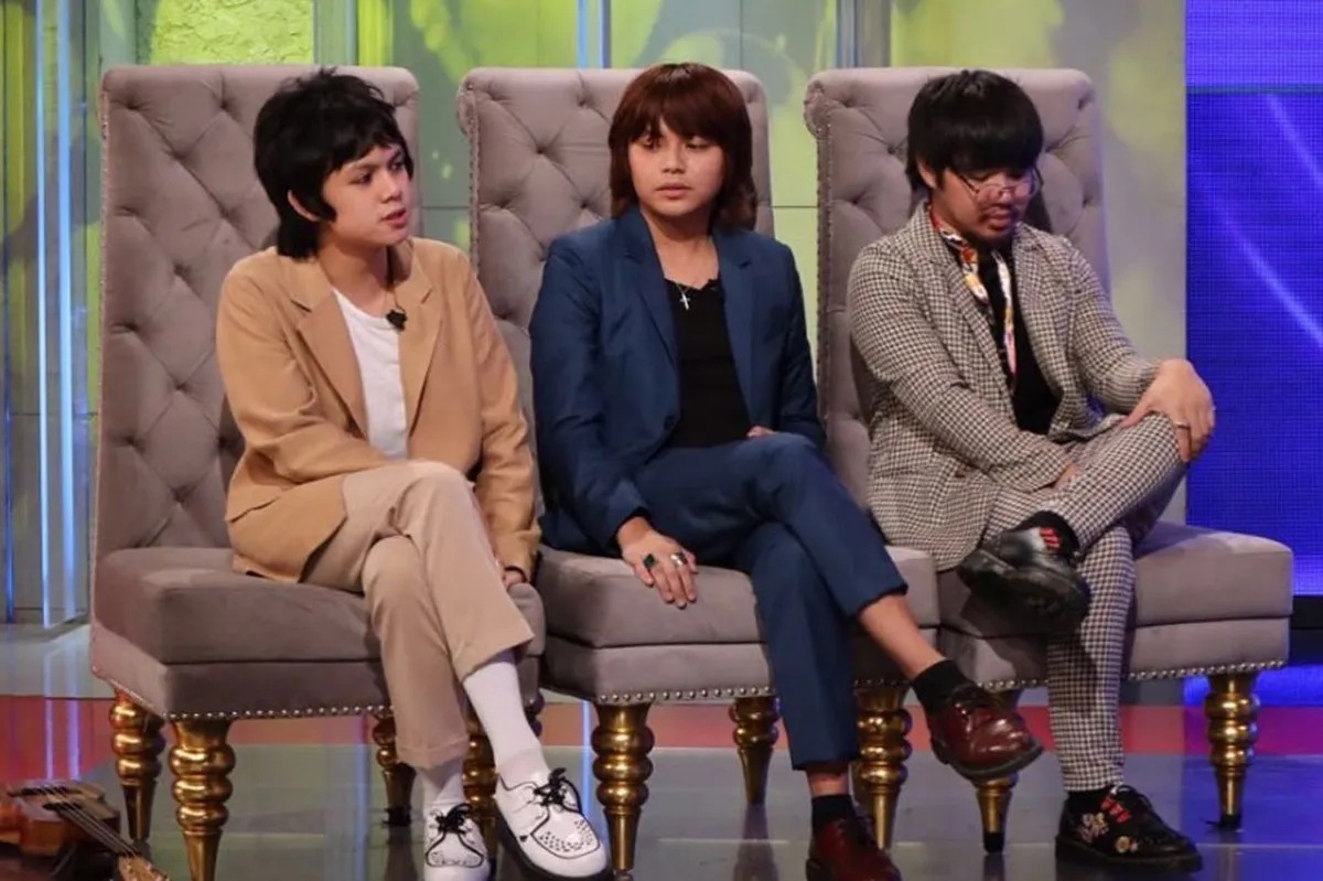 WATCH: How IV of Spades felt after Unique left | ABS-CBN Entertainment