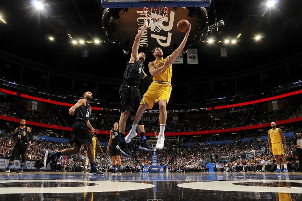 NBA: Warriors' Thompson to get MRI on sore right knee | ABS-CBN Sports