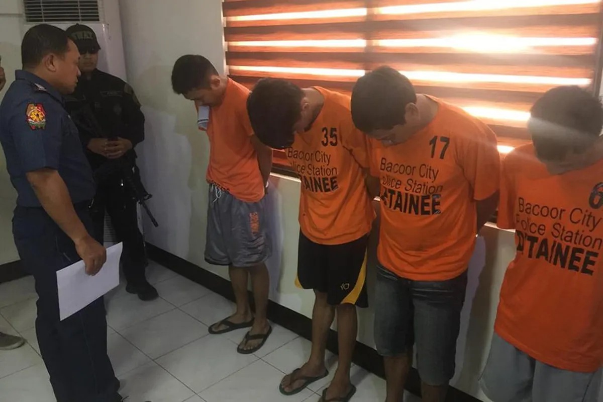 Dating pulis kasama sa 4 timbog sa drug den raid sa Bacoor | ABS-CBN News
