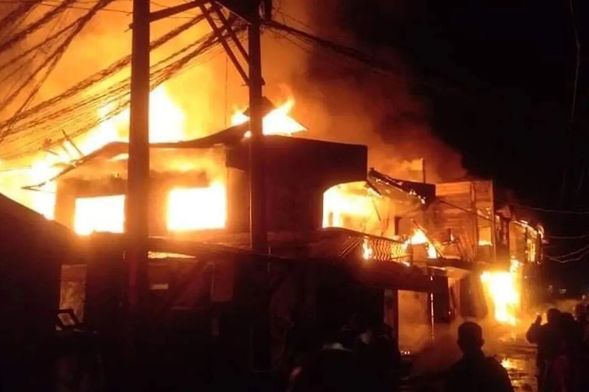 Aabot sa 50 bahay, nasunog sa Basilan | ABS-CBN News Aabot sa 50 bahay, nasunog sa Basilan | ABS-CBN News
