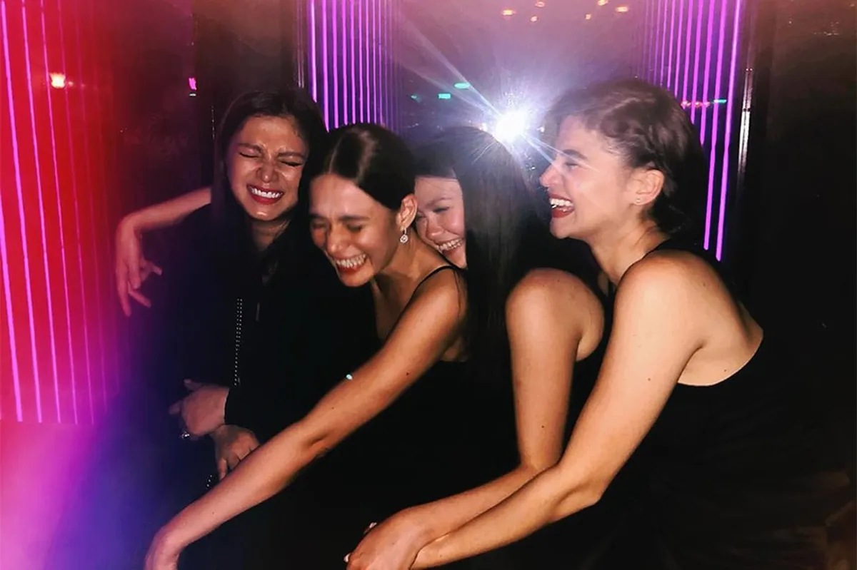 Screen queens: Photo of Angel, Bea, Angelica, Anne has fans clamoring ...