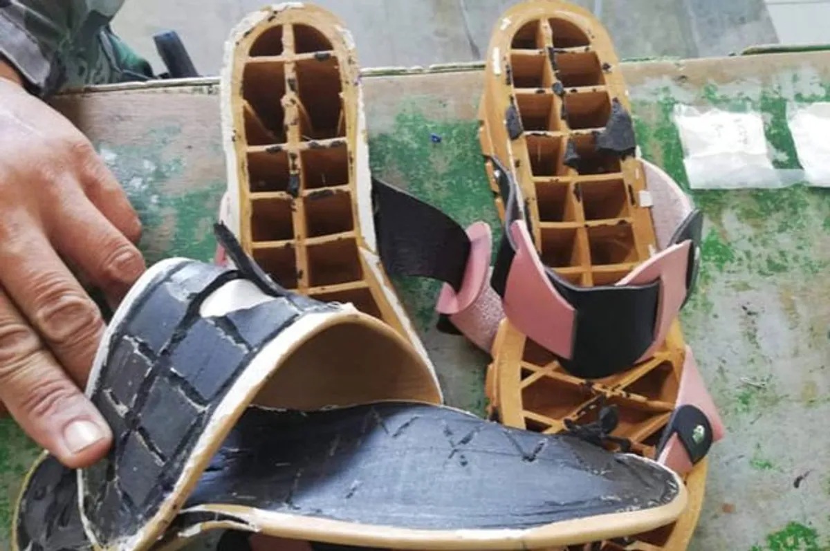 'Shabu,' isinilid sa swelas ng sandals | ABS-CBN News