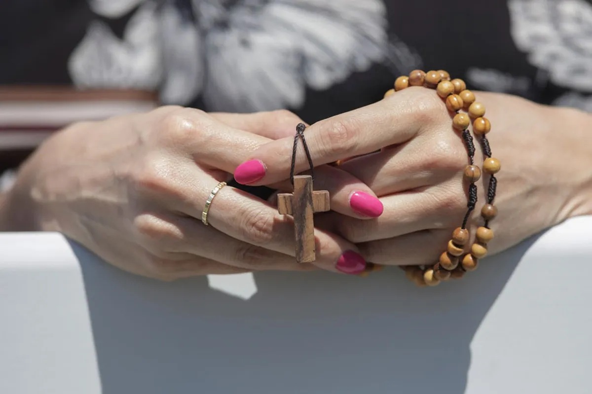 Pope explains ‘Lord’s Prayer’ tweak — God doesn’t lead us to temptation ...