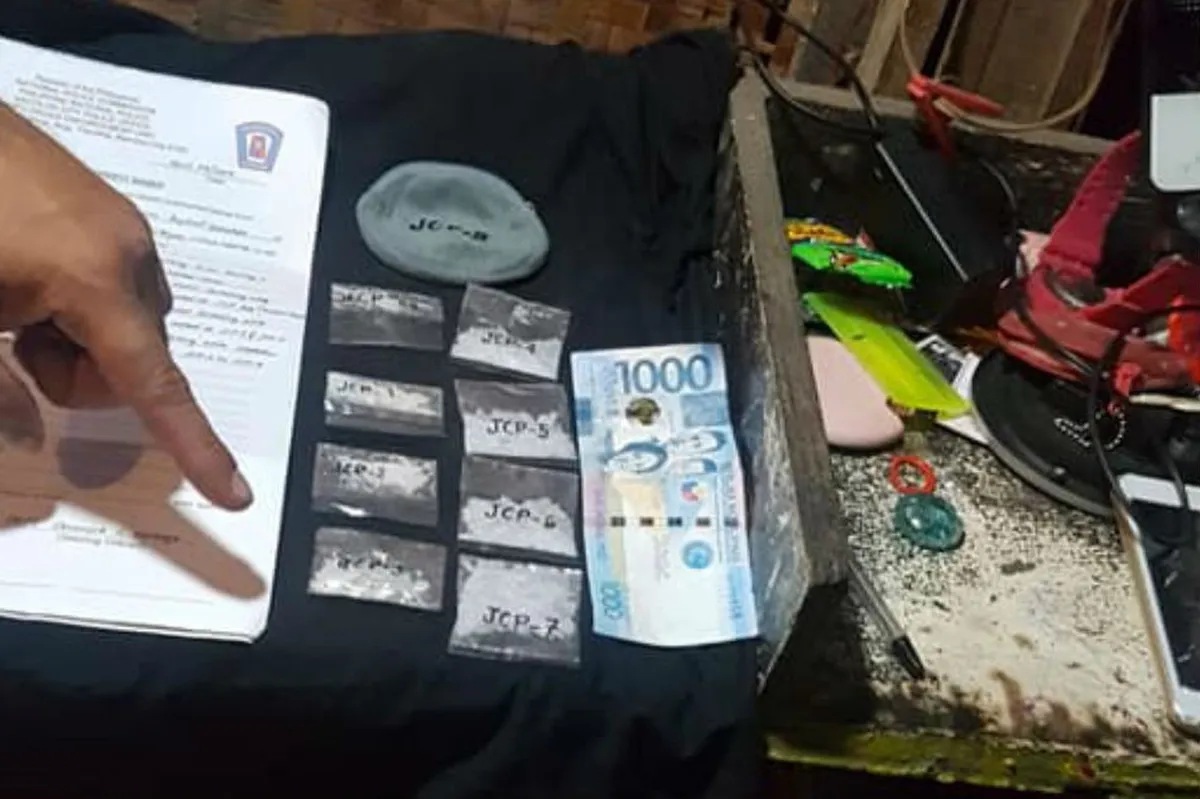 Higit P370-k halaga ng shabu, nasamsam sa Bacolod | ABS-CBN News Higit P370-k halaga ng shabu, nasamsam sa Bacolod | ABS-CBN News