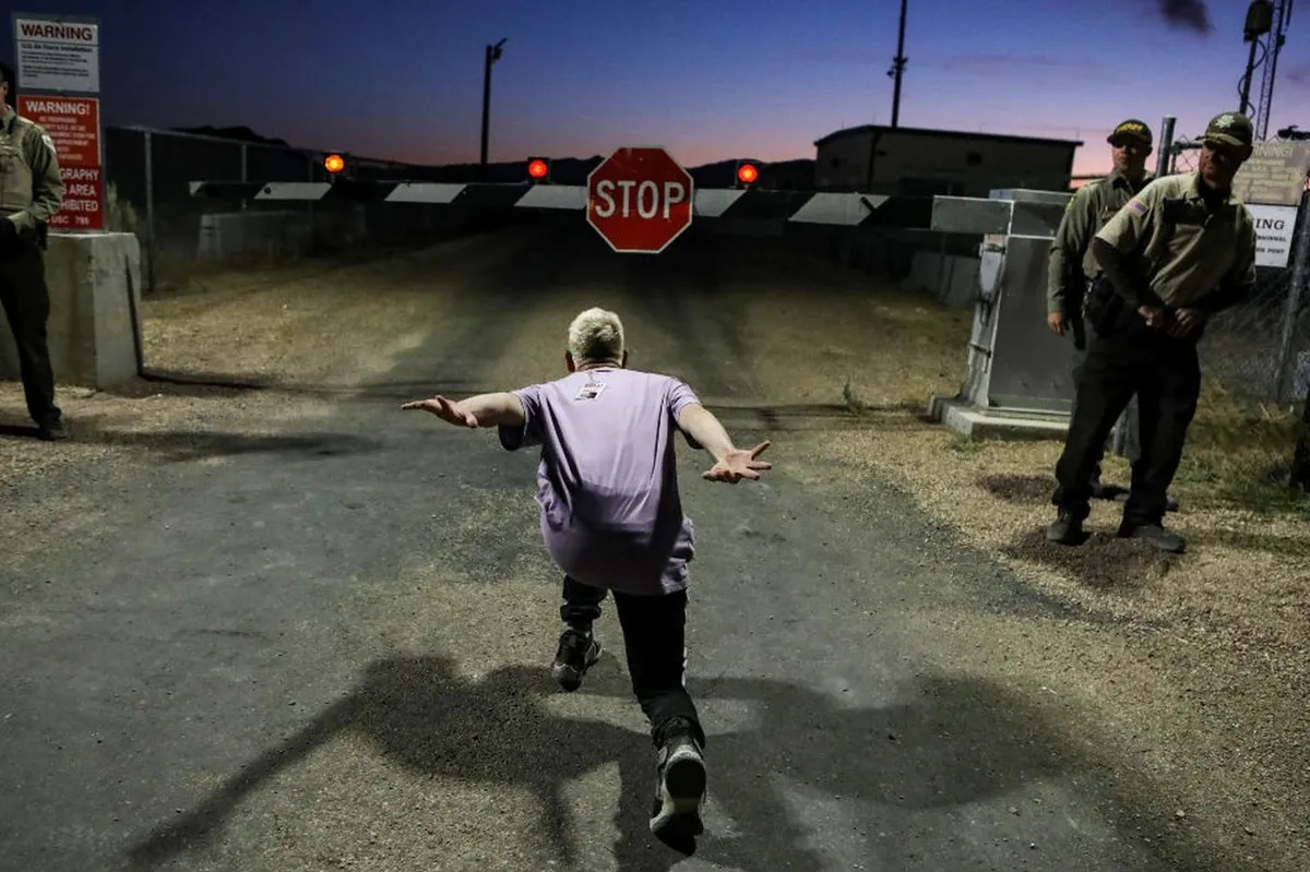 Stealth bomber for Area 51 crowd? US military unit apologizes for tweet ...