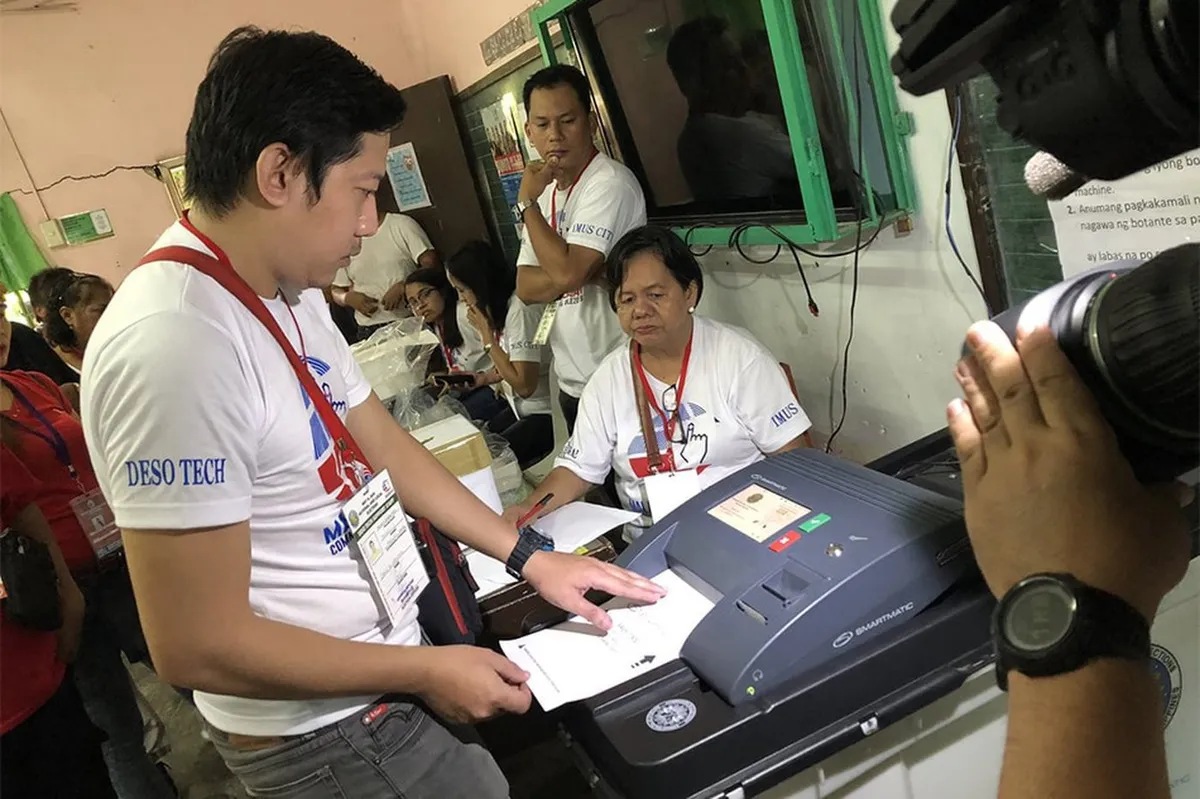 Most voter registration machines in Cavite faulty, forced to shut down ...