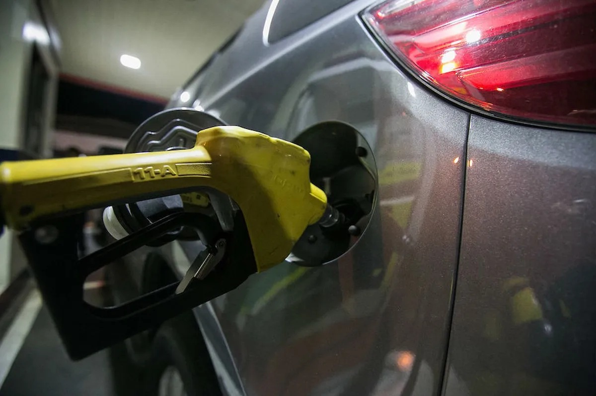 Mga kompanya ng langis may higit P1 dagdag-presyo sa gasolina | ABS-CBN News