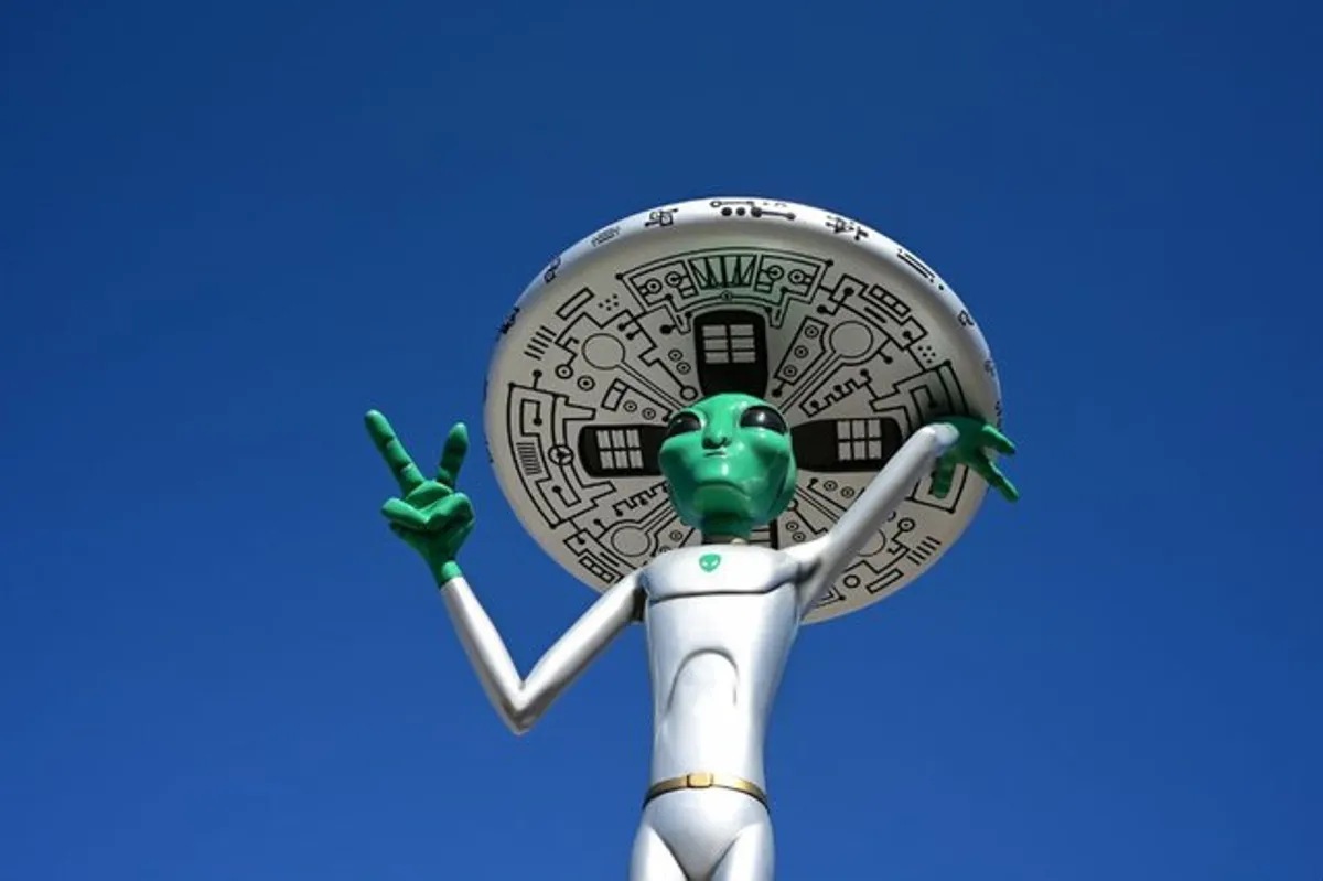 'Let's see them aliens': 1.3 million people vow to storm Area 51 | ABS ...