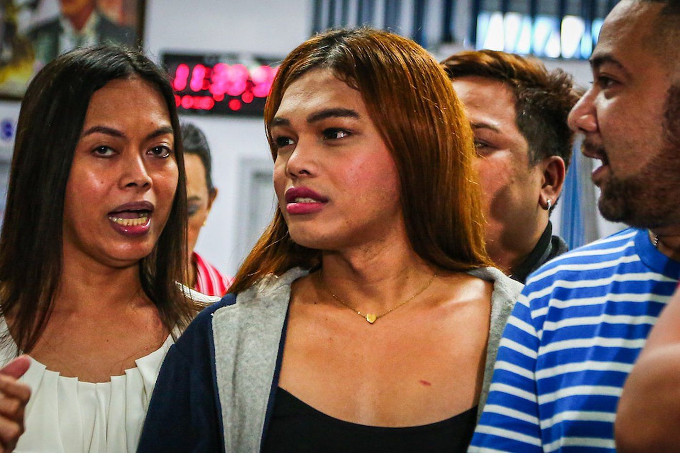 'Pang-parlor lang': Trans woman Gretchen Diez hits stereotypes | ABS ...