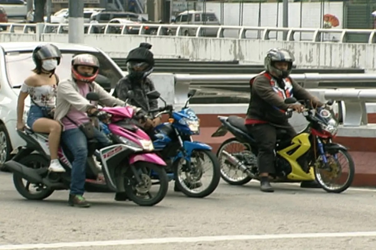 Motorcycle riders, angkas na naka-shorts balak pagmultahin | ABS-CBN News