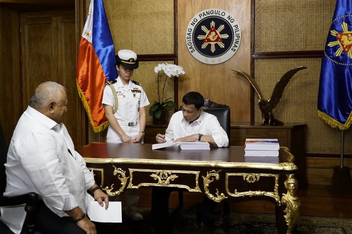 Senators back Duterte veto of P93-billion infra funds | ABS-CBN News