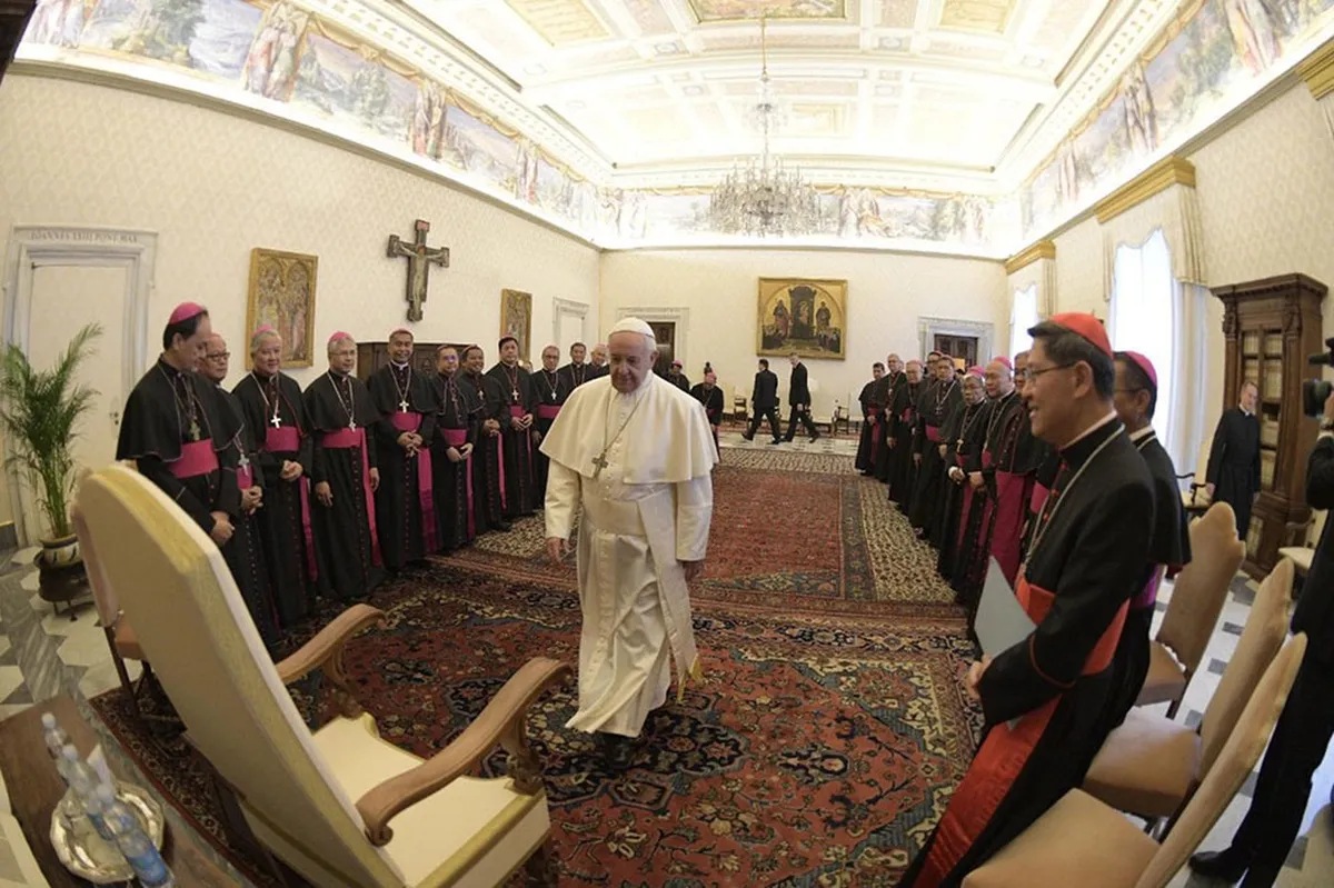 LOOK: Filipino bishops visit Pope Francis in Vatican | ABS-CBN News