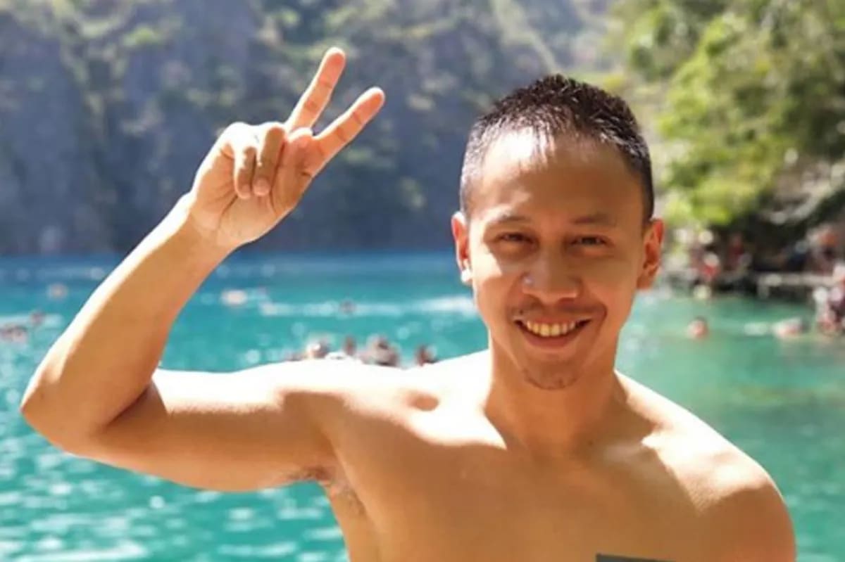 ‘Freedom’: YouTube star Mikey Bustos comes out of the closet | ABS-CBN ...