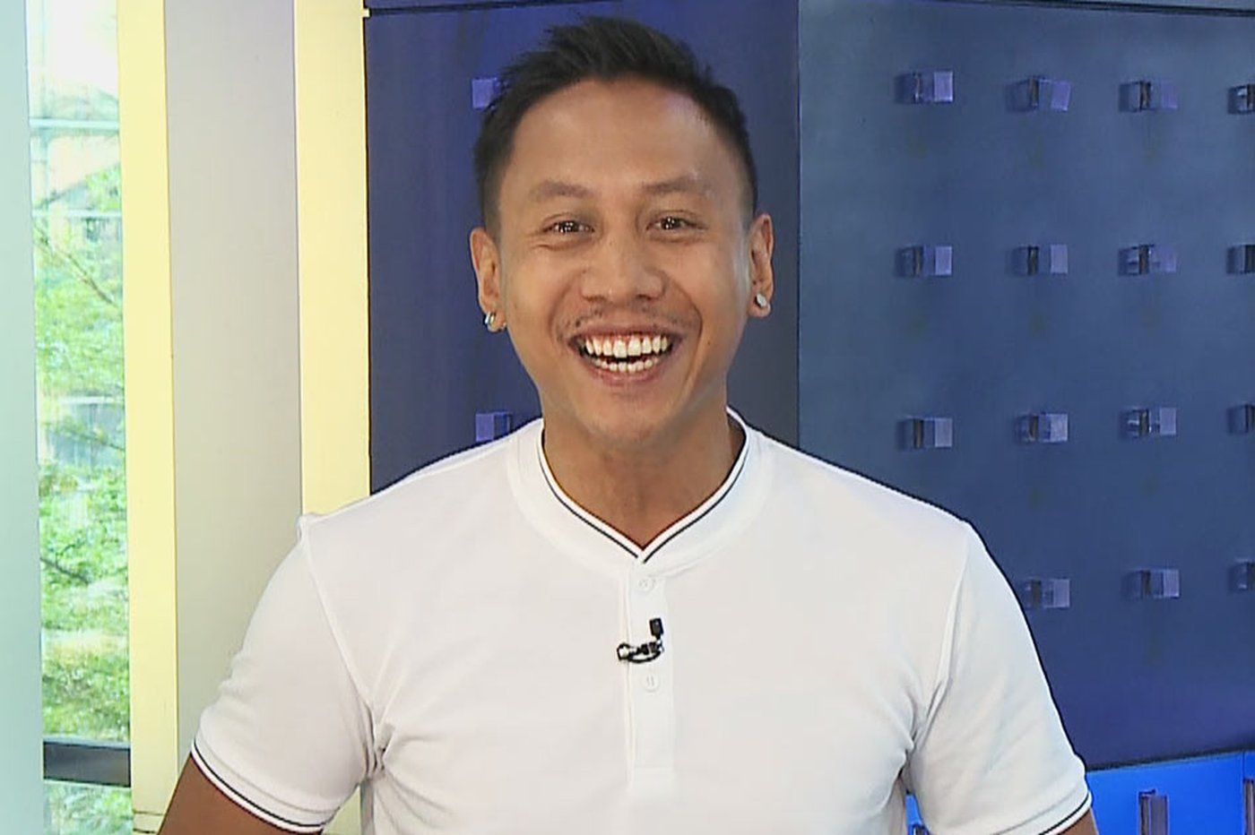 WATCH: Mikey Bustos recalls coming out to his dad | ABS-CBN Lifestyle