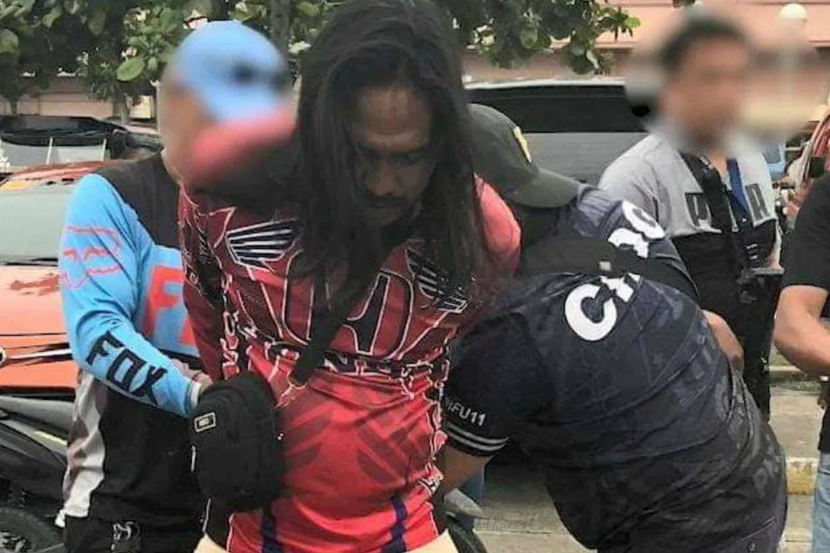 Lalaking ilegal na nagbebenta ng manok galing sa isang fast food chain, arestado sa Davao City ...