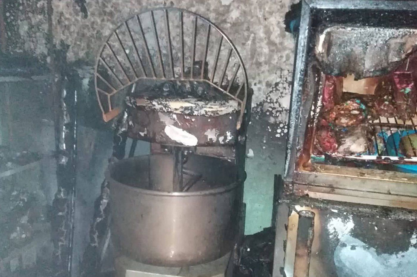 Babae sugatan sa pagsabog ng LPG tank sa Makati | ABS-CBN News