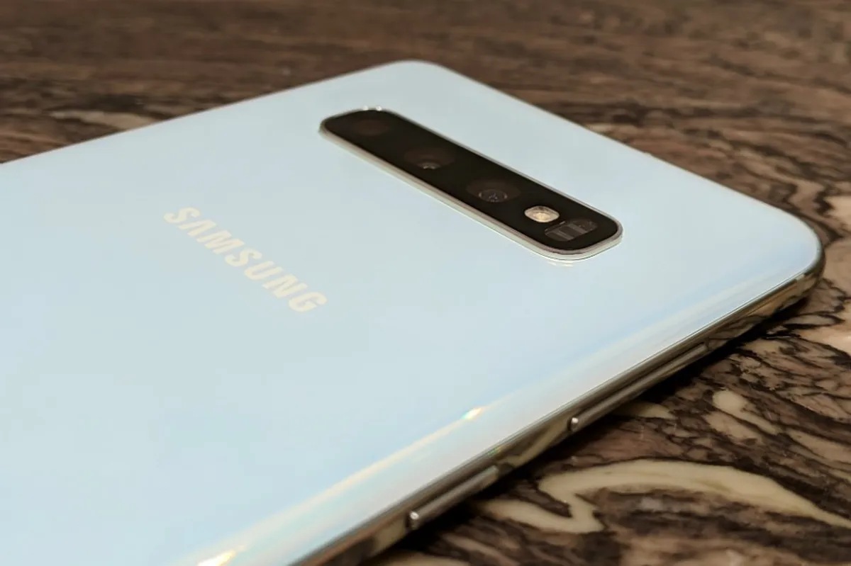 Samsung denies new Galaxy phone burnt from malfunction | ABS-CBN News