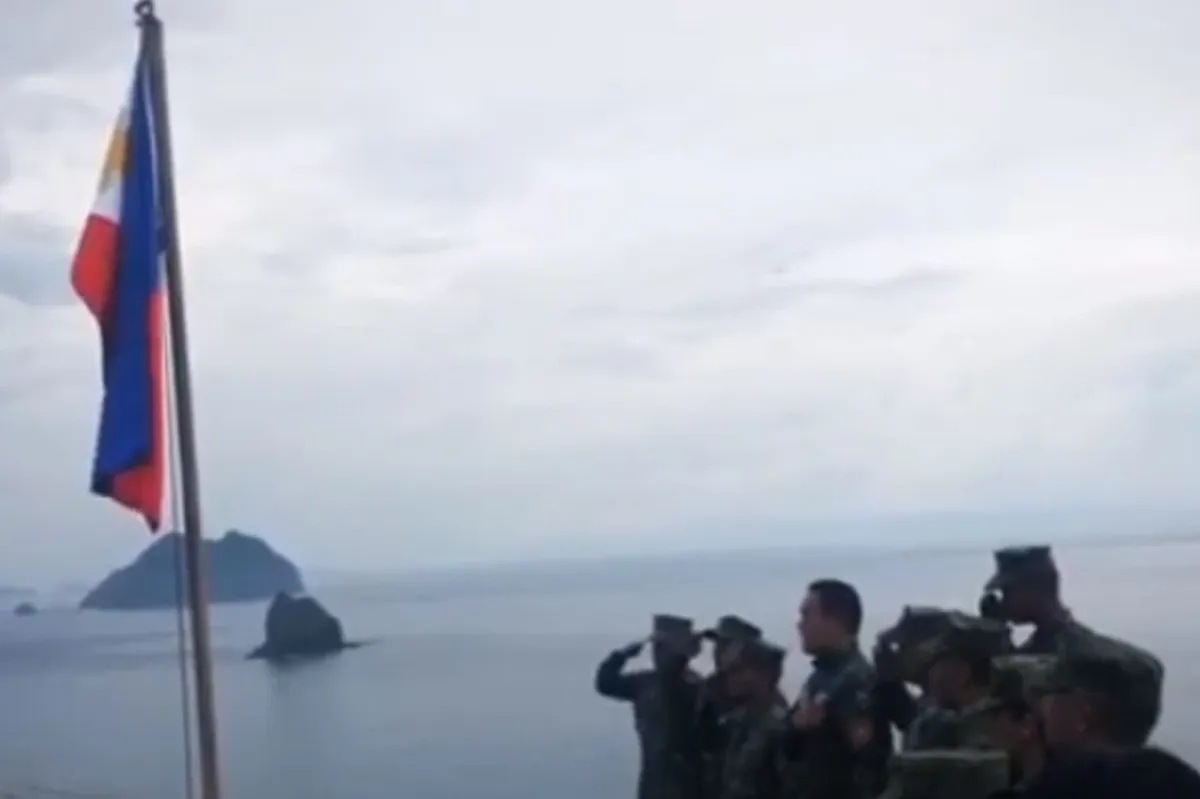Final salute: Retiring military official in heartwarming act at Mavulis ...