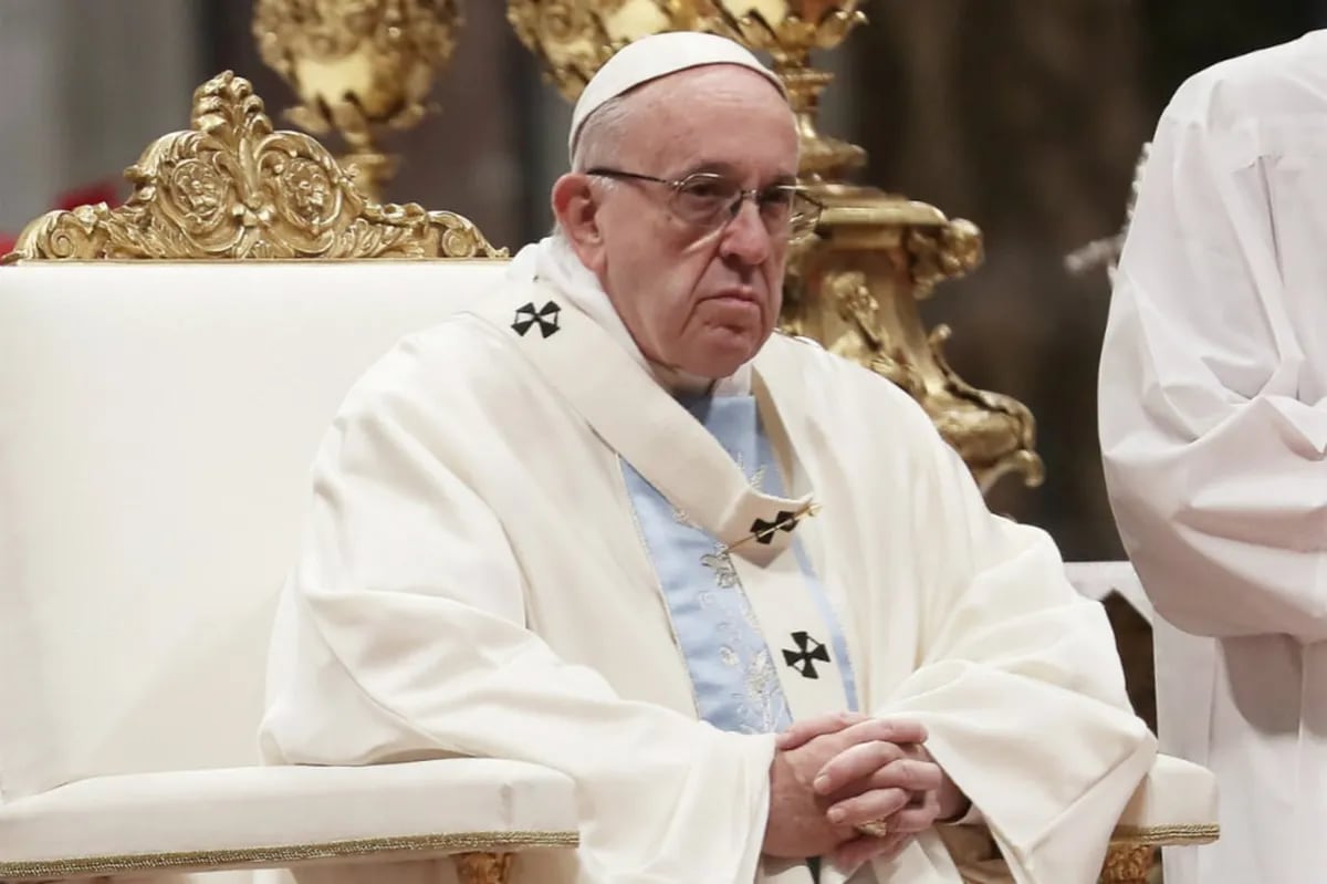 Pope Francis criticizes US bishops over abuse scandal, demands unity ...