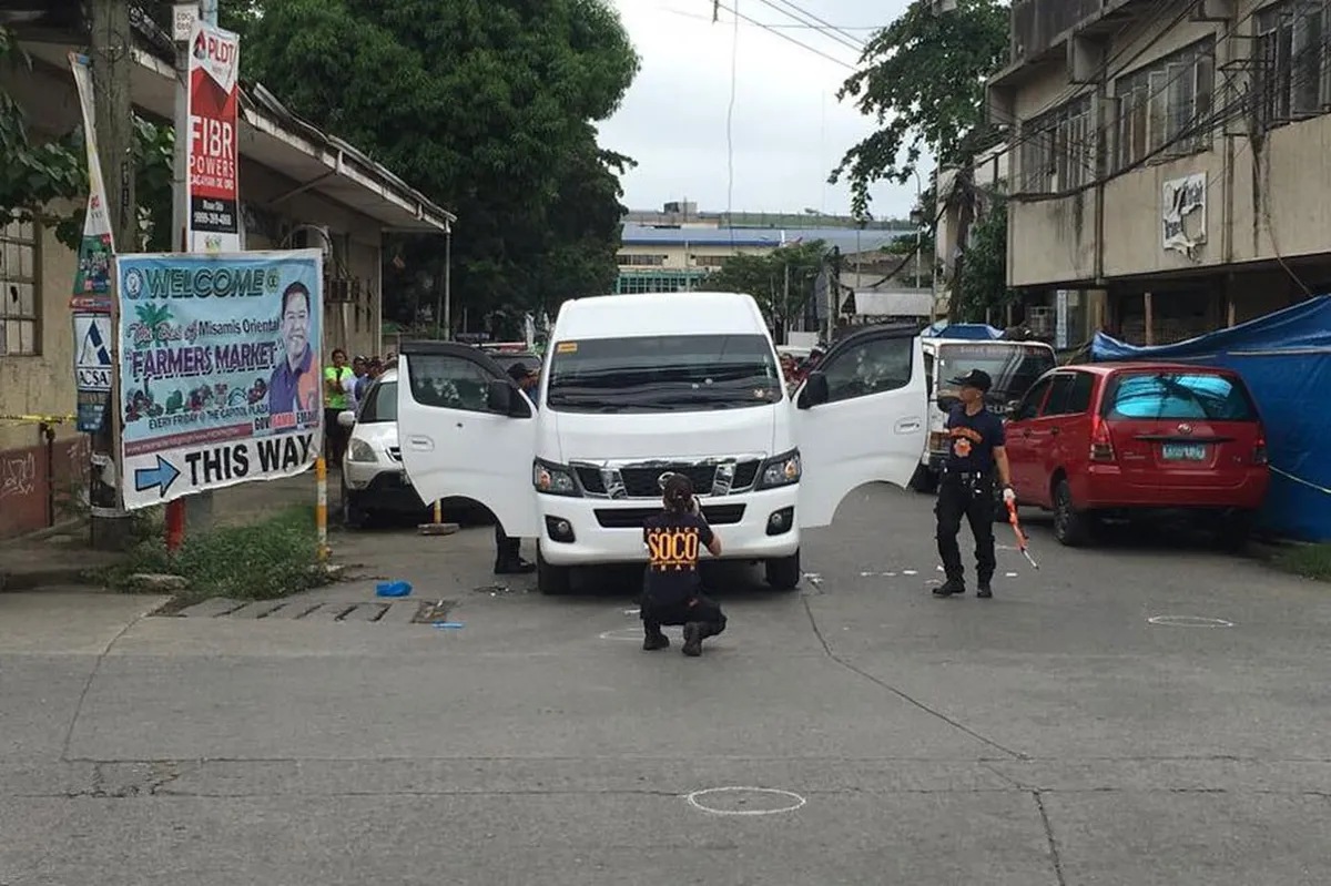 Opisyal ng PNP Region 10, sugatan sa pananambang | ABS-CBN News Opisyal ng PNP Region 10, sugatan sa pananambang | ABS-CBN News