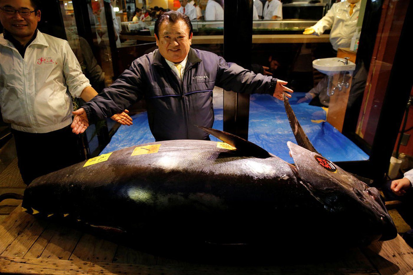 Tuna sells for record $3M in auction at Tokyo's new fish market | ABS-CBN
