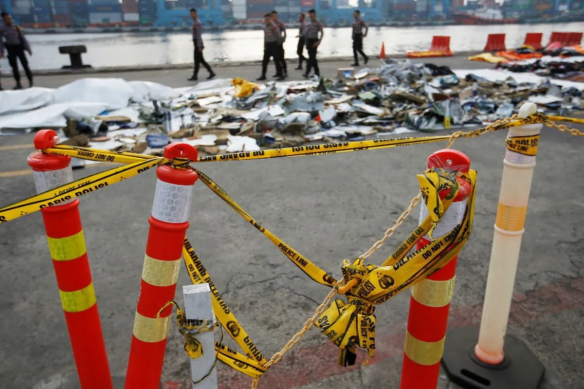 One 'black box' recovered from crashed Indonesia jet: official | ABS-CBN