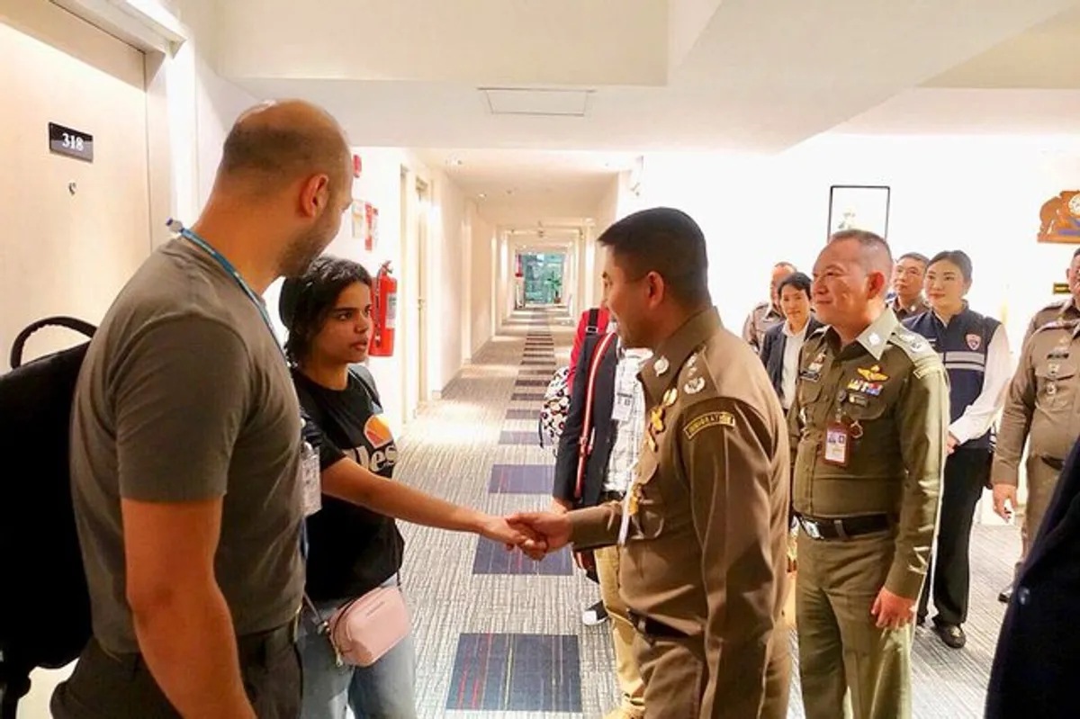 Australia to ‘carefully consider’ Saudi woman’s asylum plea | ABS-CBN