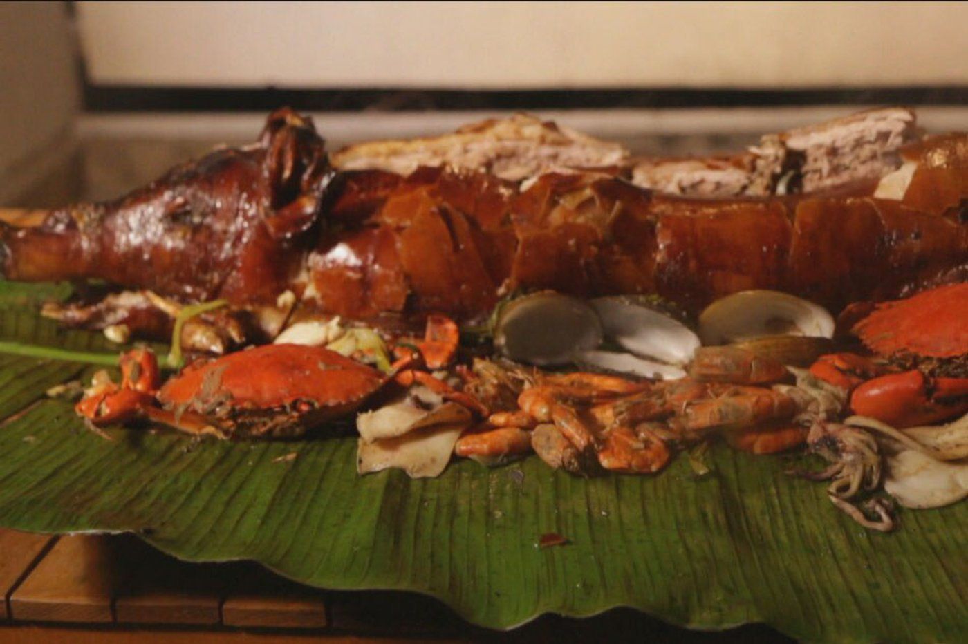 Digos eats: Lechon na siksik sa pagkaing-dagat, manok | ABS-CBN Lifestyle